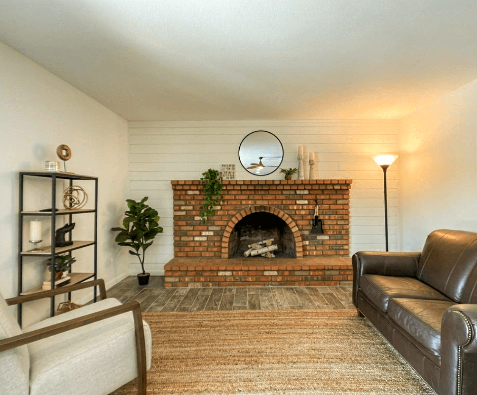 Reign And Rey Offers Standard Cleaning in Phoenix, AZ 85040